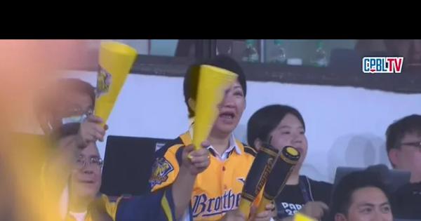 10/25 台灣大賽G5 統一 VS 中信 五局下，陳重羽也成功抓下盜壘阻殺，勝騎士送出雙殺形成另類的三上三下