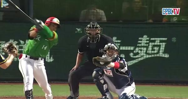 05/24 中信 VS 統一 一局下，KKK三連K，艾士特回敬三上三下的半局，封鎖獅子軍打線