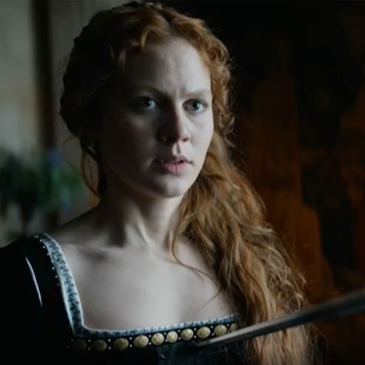 See Queen Elizabeth I’s Early Life Explored in Becoming Elizabeth Sneak ...