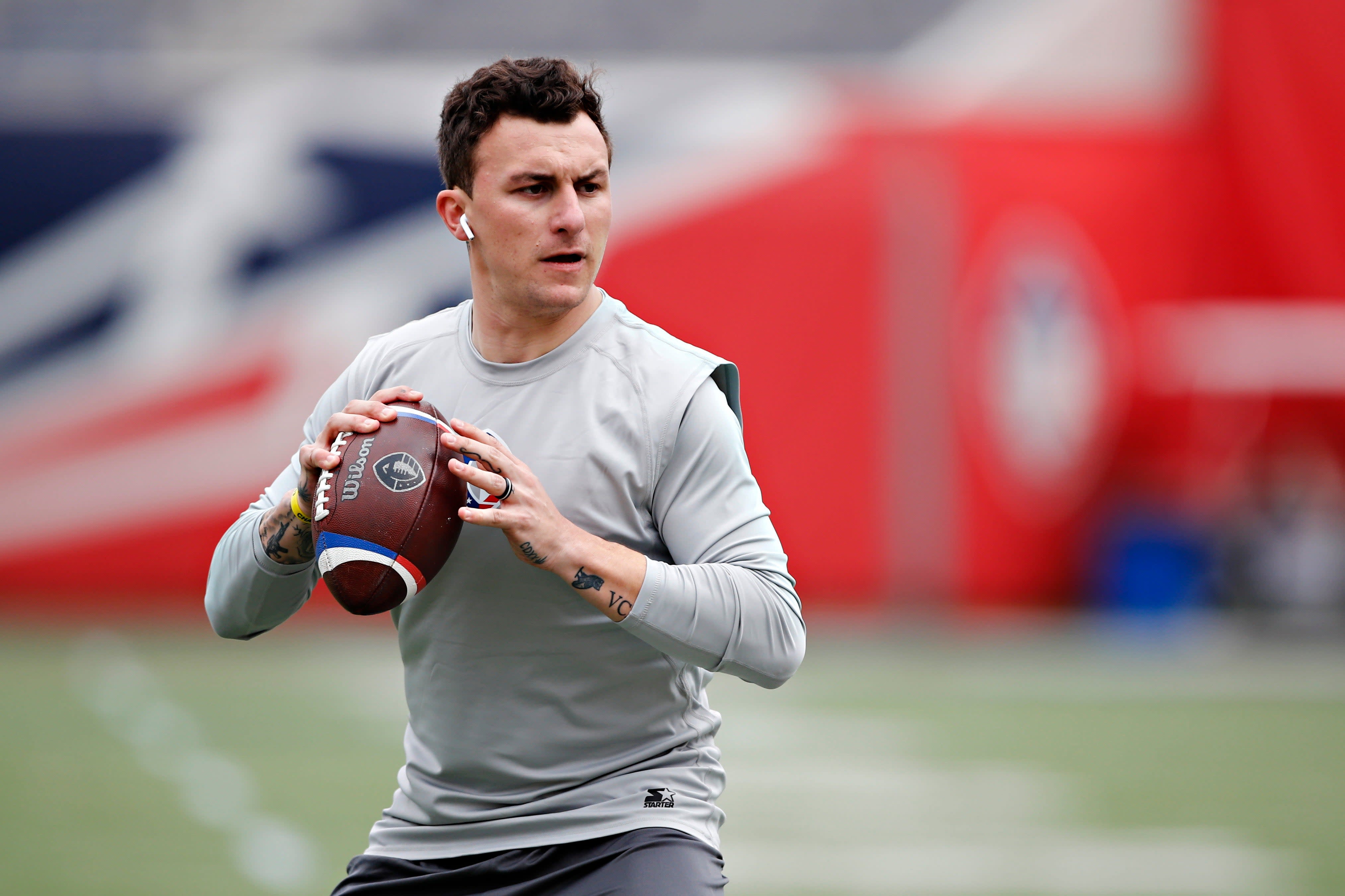 Johnny Manziel knocked out of second AAF game with concussion