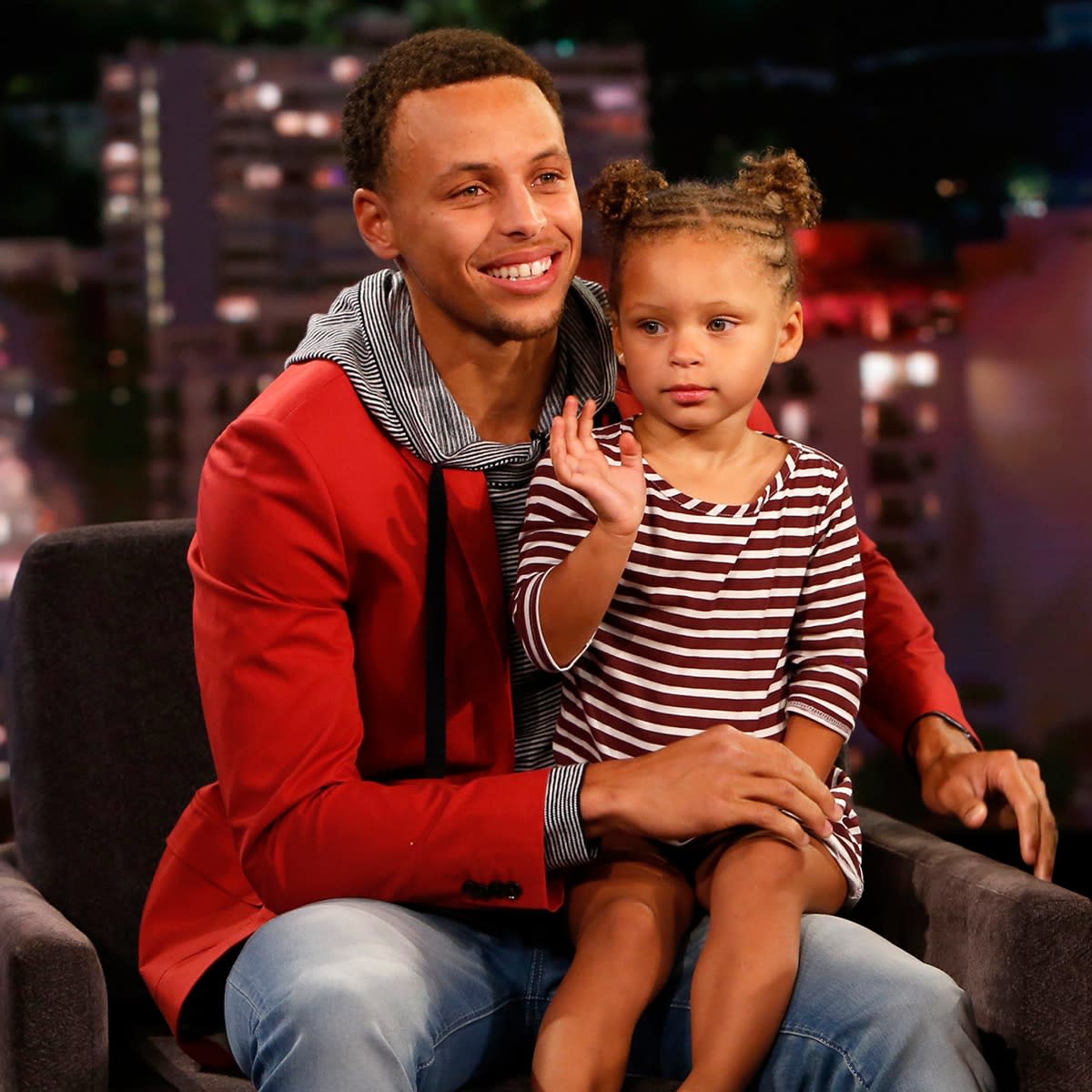 See Steph Curry's Slam Dunk Tribute to Daughter Riley on Her 10th Birthday