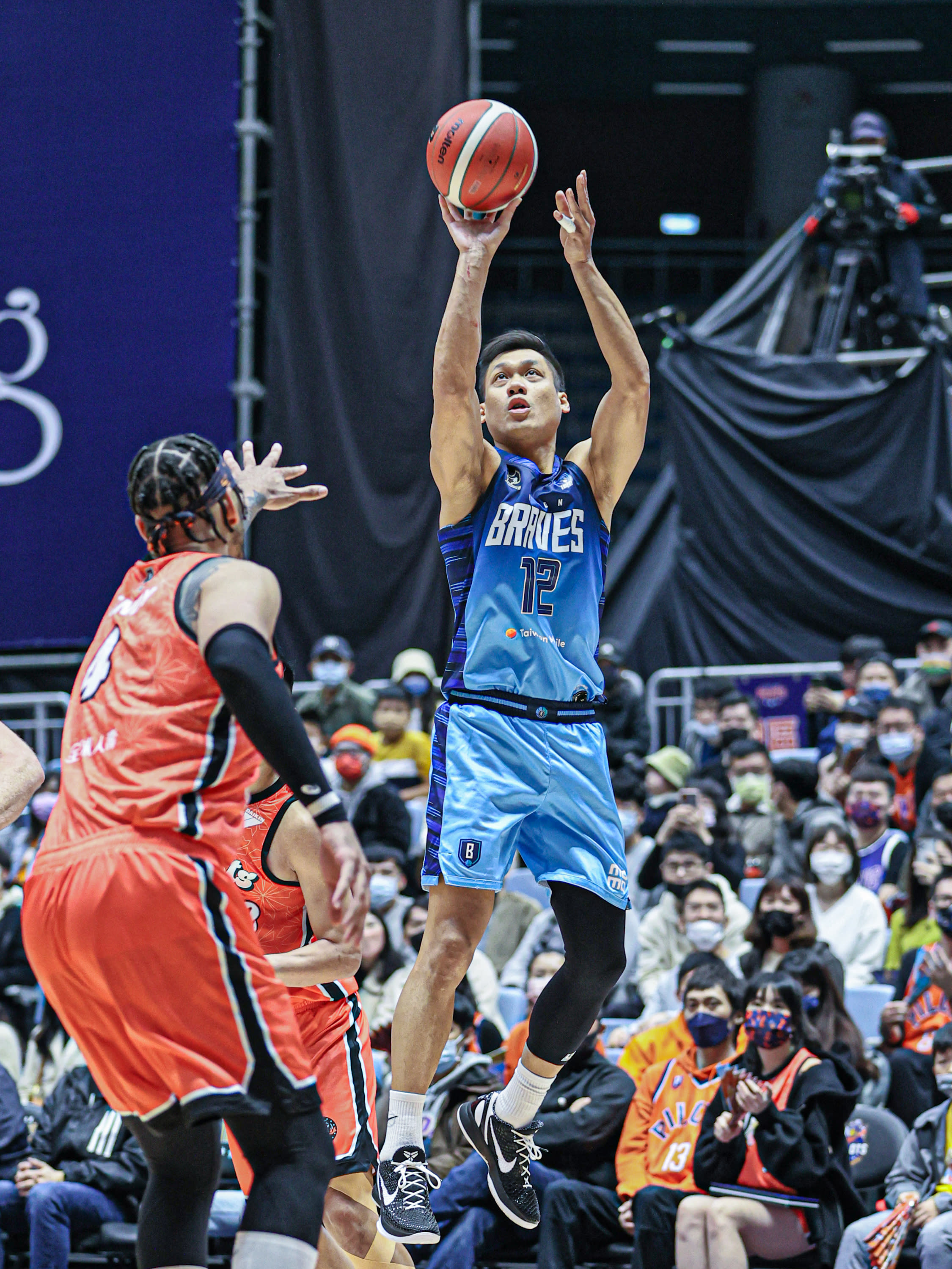 林志傑致勝跳投 富邦收5連勝 - Yahoo奇摩汽車機車