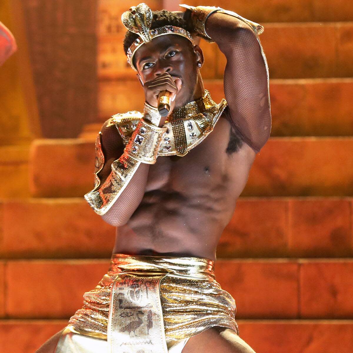 Lil Nas X Fires Back After Being Criticized for Kissing Male Dancer at ...