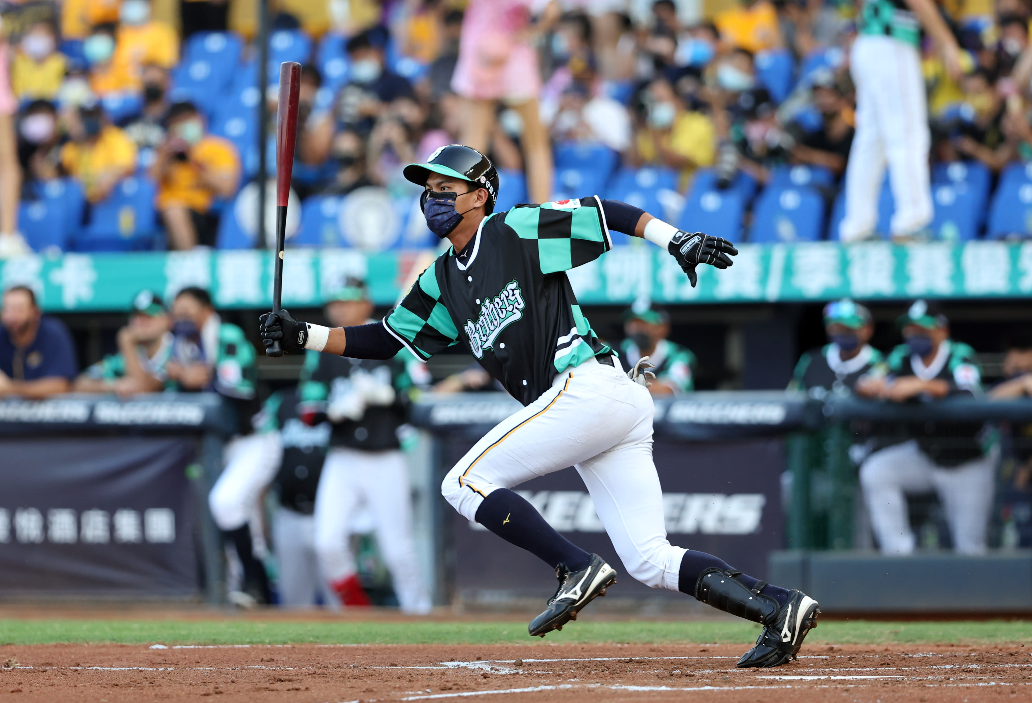 岳政華連2場先發第1棒、王威晨3棒 林威助有考量 - Yahoo奇摩汽車機車