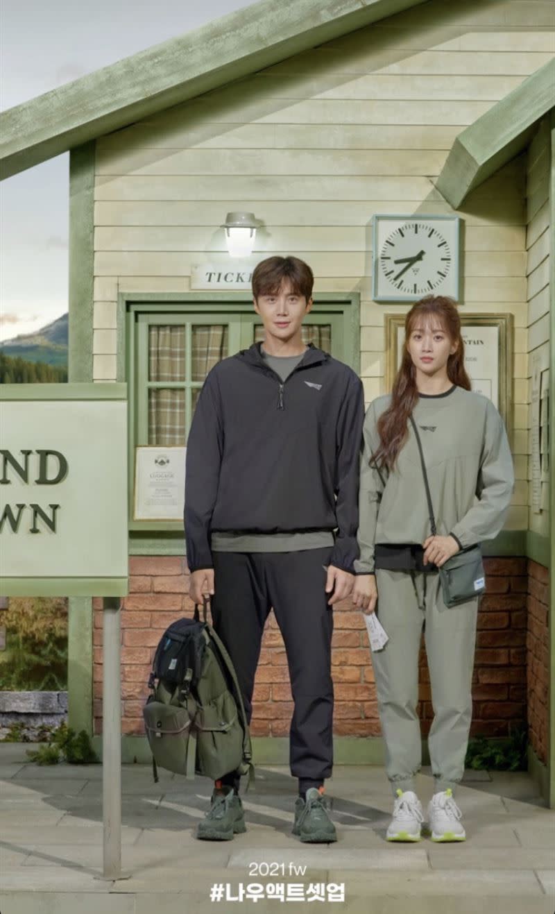 女神降臨了 女星性感跪地狂洩蜜桃臀 - Yahoo奇摩汽車機車